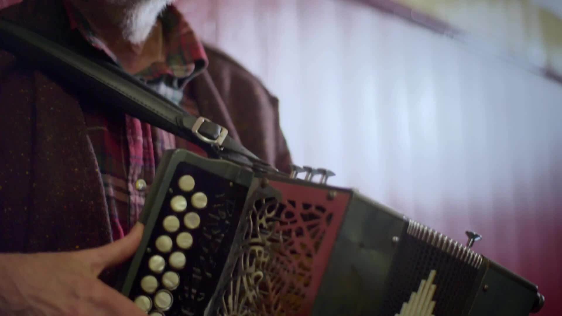 Ceolaireacht - Corcaigh | Player | Irish Television Channel, Súil Eile