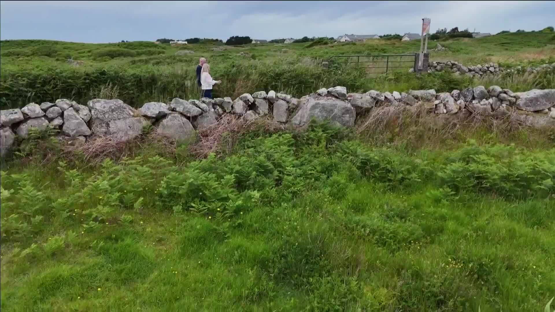 Timpeall na Tíre (22-25) | Seinnteoir | Irish Television Channel, Súil Eile