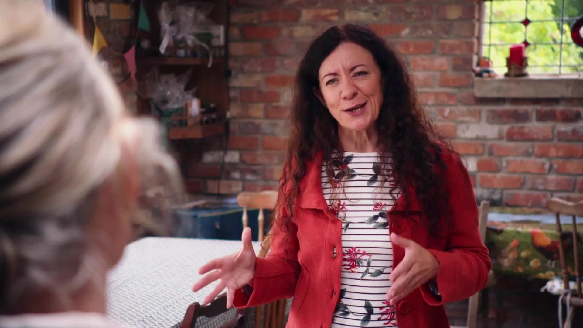 Tithe Cois Uisce - Uisce Mar Inspioráid | Seinnteoir | Irish Television ...