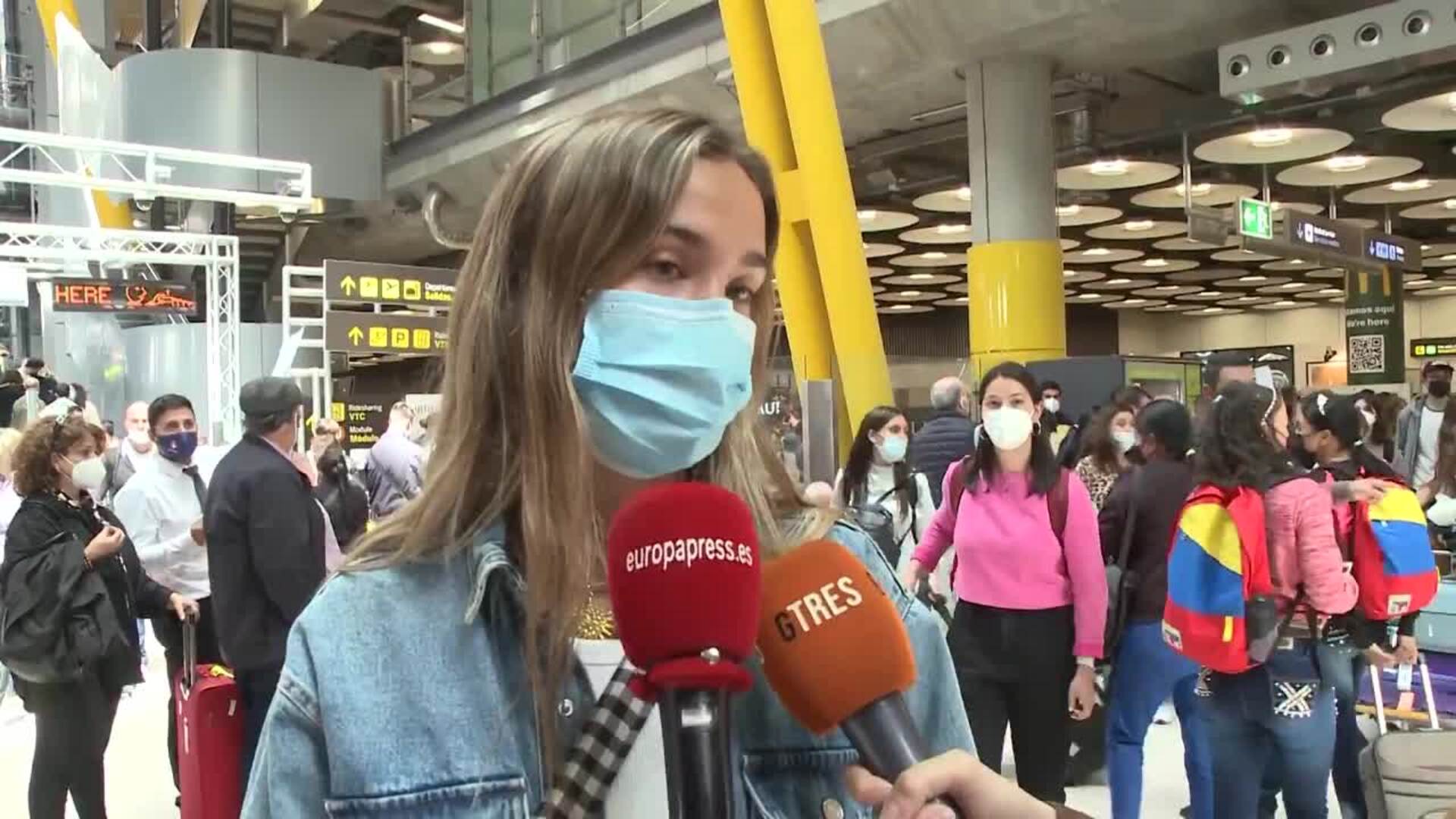 Las Azúcar Moreno, desnudas: Torito y Primera Línea logran una ...