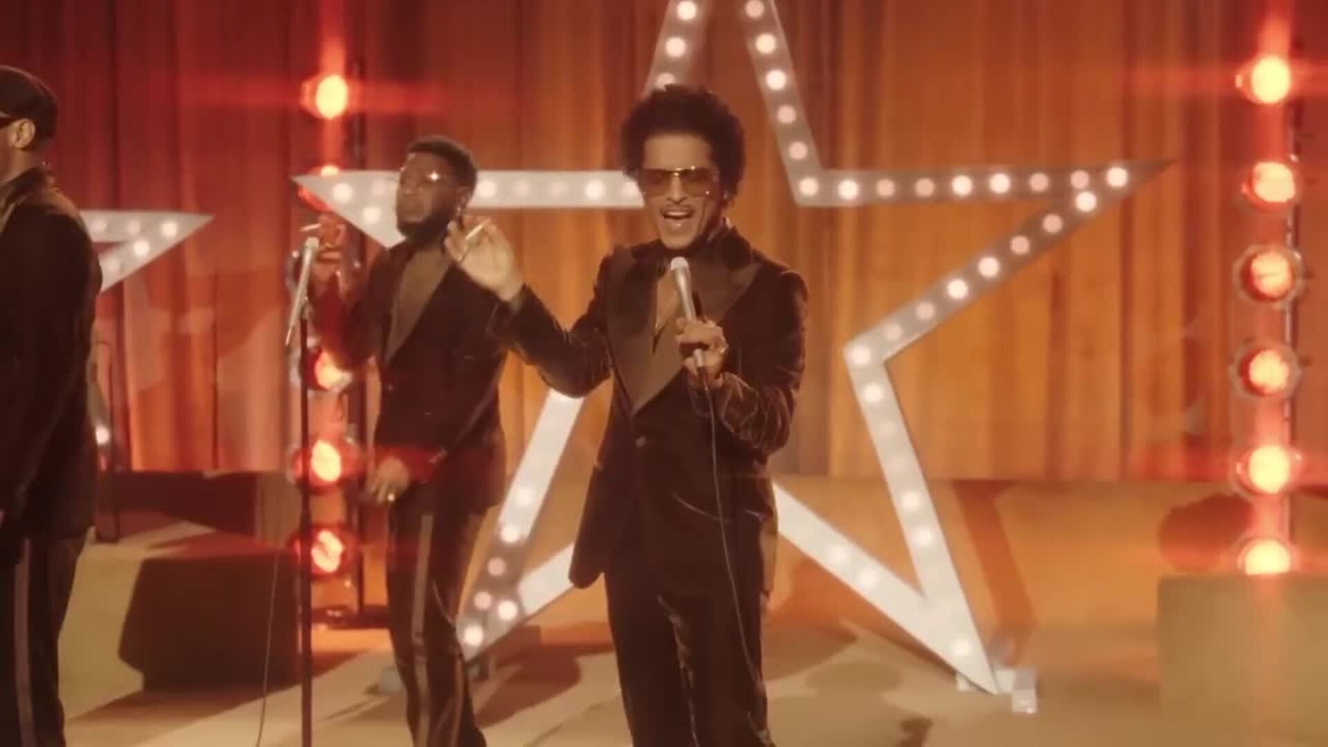 Bruno Mars publicará su nuevo disco en solitario 'The Romantic' en ...