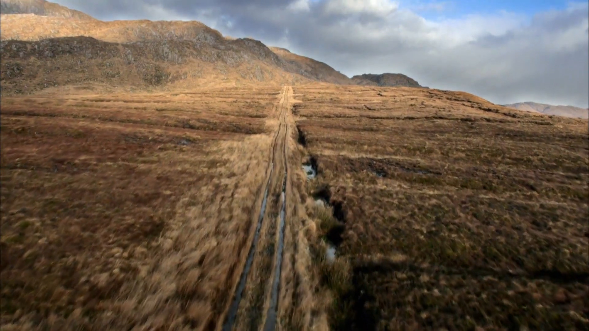 Ar Scáth na Sléibhte (1) | Player | Irish Television Channel, Súil Eile