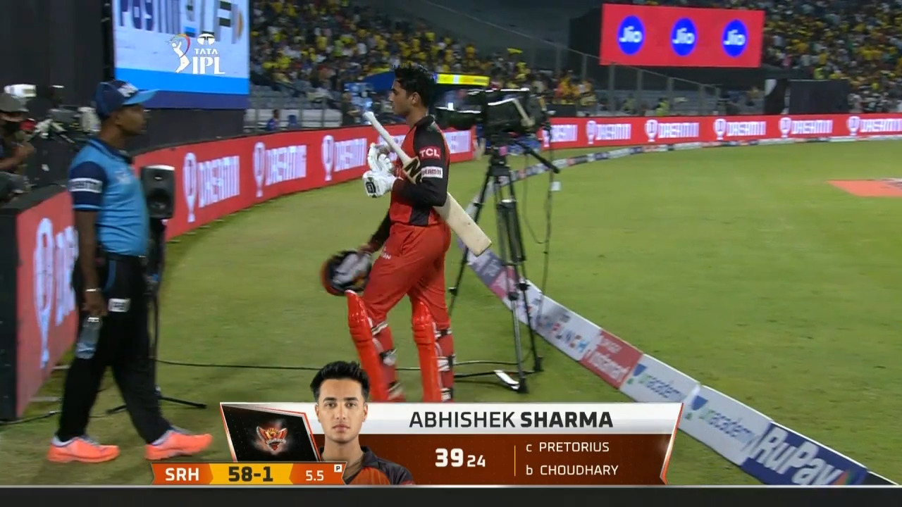 M36: MI vs KXIP – Chris Gayle Six