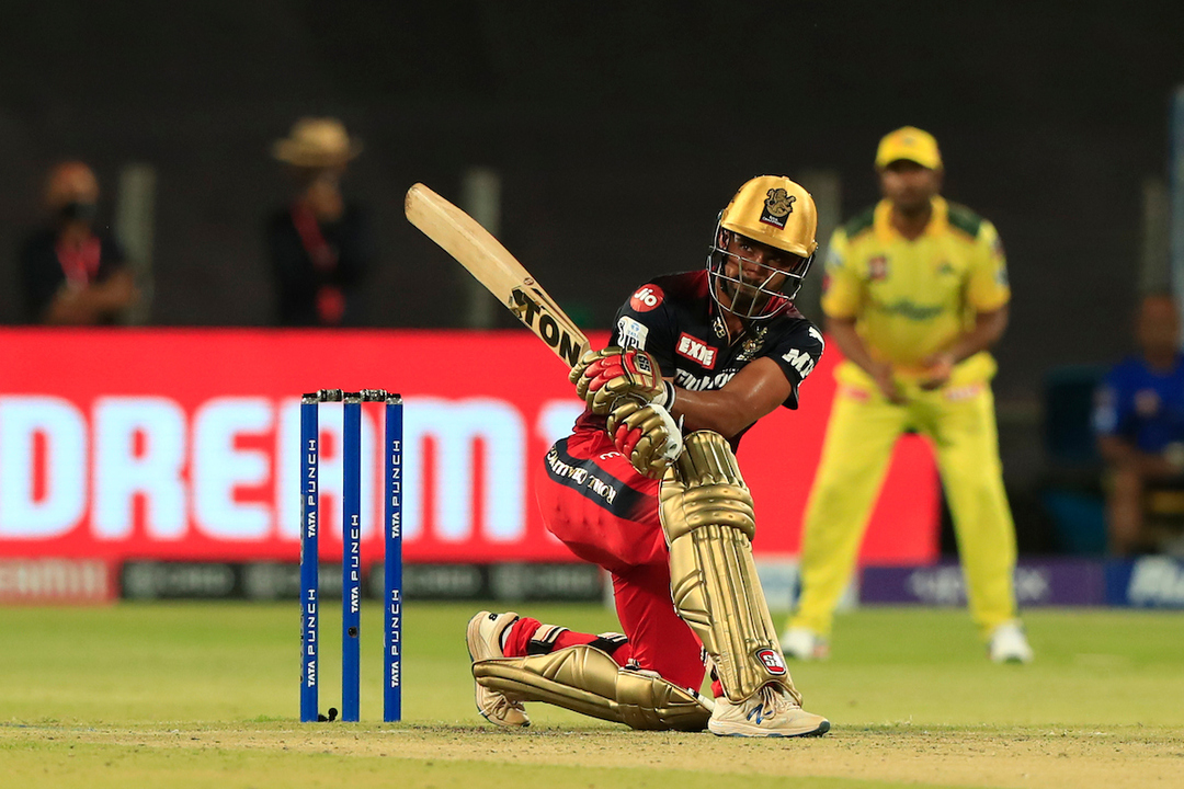 Sixer King Hetmyer in conversation with 'thunder' Boult