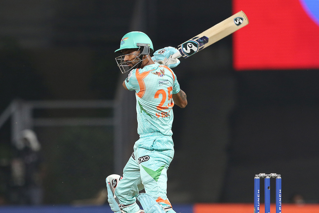 D'Arcy Short comes good with 44 (43)