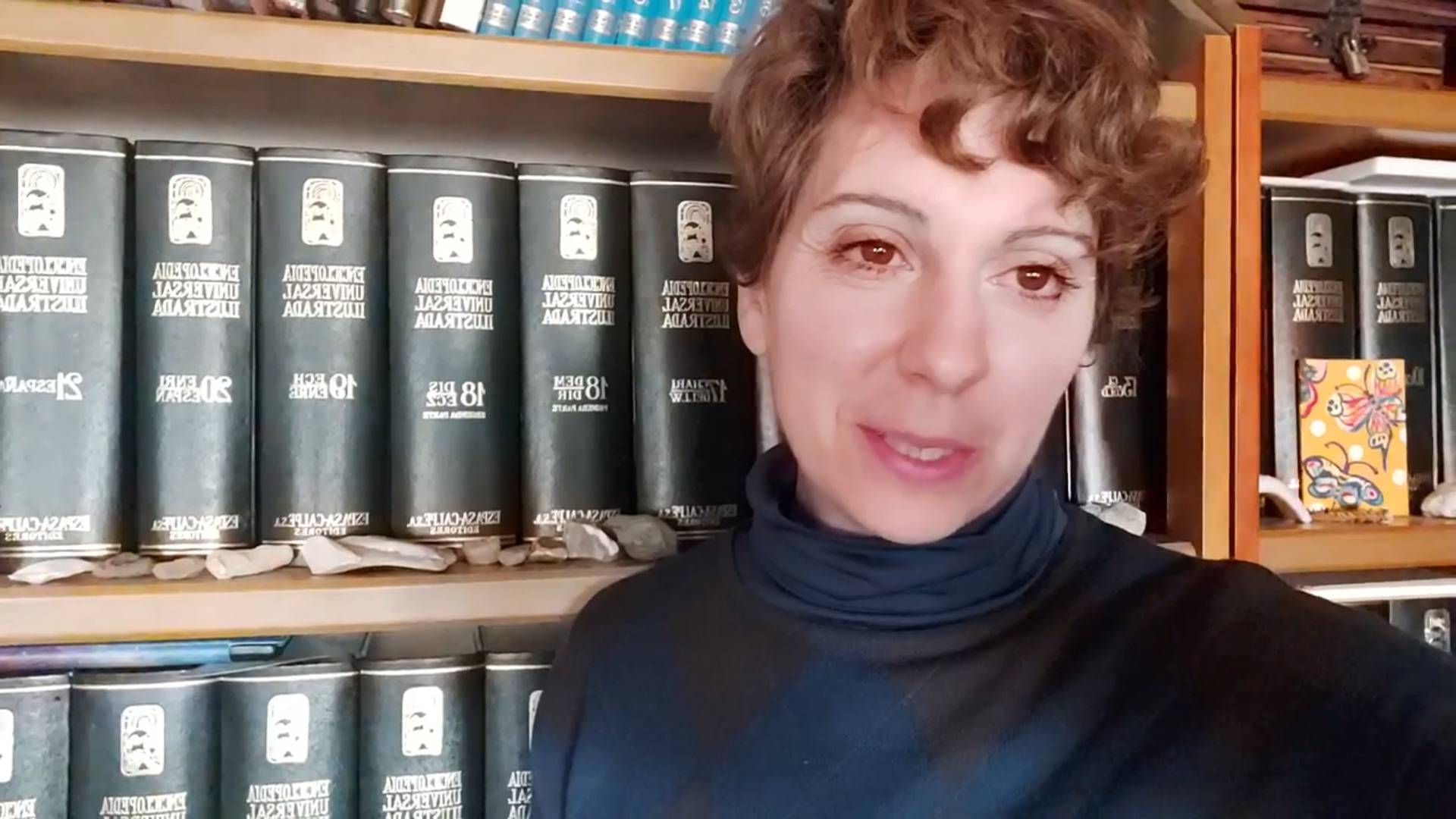 ¿Sabes cómo conseguían crear tinta los monjes escribas en la Edad Media ...