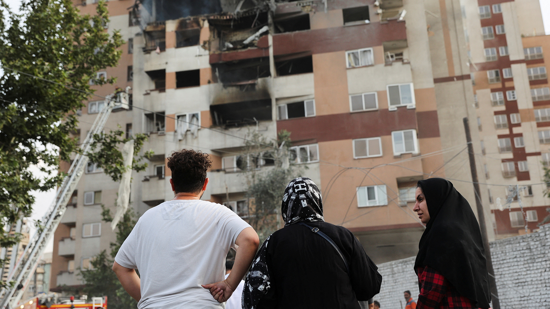 동아시아의 평화와 화해의 정치학 Scrapbook: Israel kills nuclear scientists, strikes ...